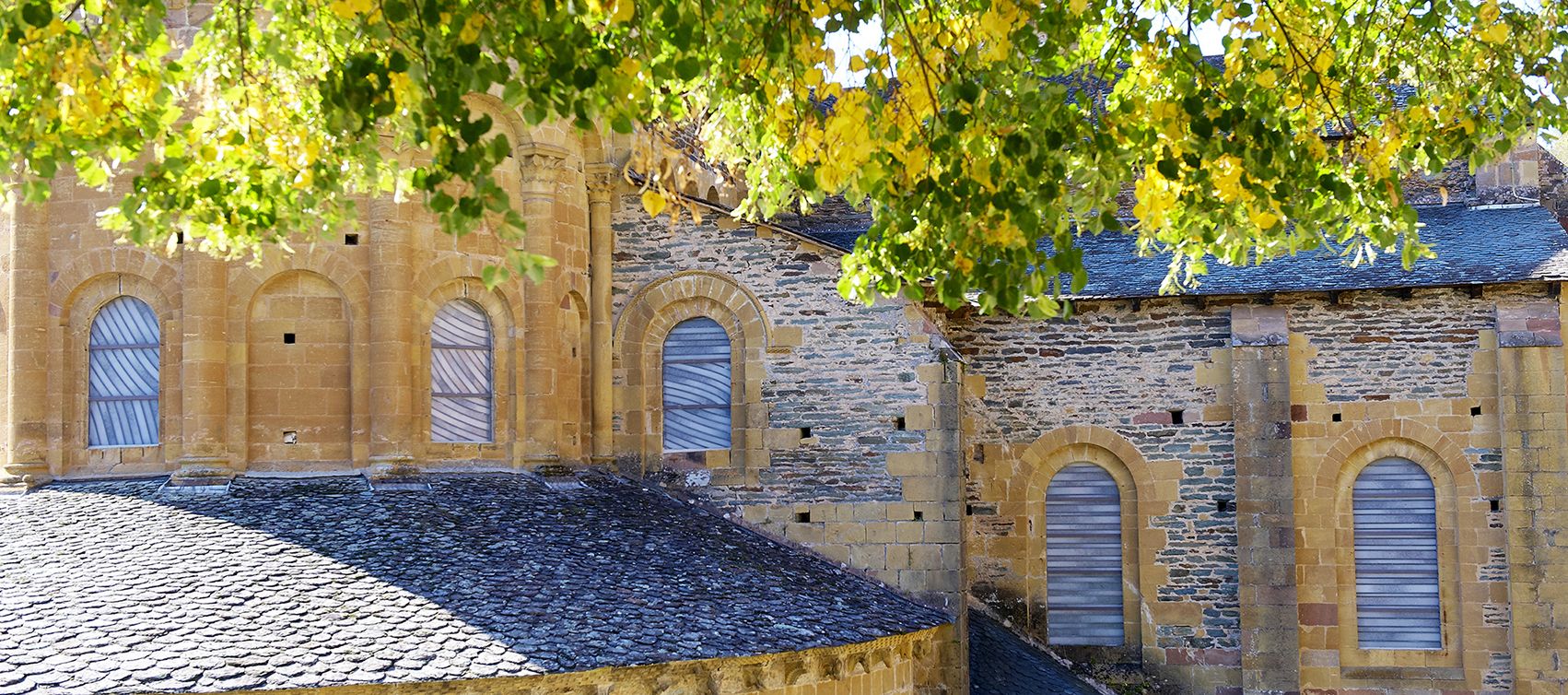 Les vitraux de Pierre Soulages - Office de tourisme Conques-Marcillac