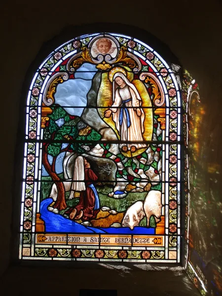Emilie Séguret - Vitrailliste - Office de tourisme Conques-Marcillac
