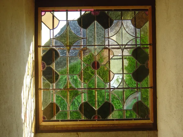 Emilie Séguret - Vitrailliste - Office de tourisme Conques-Marcillac